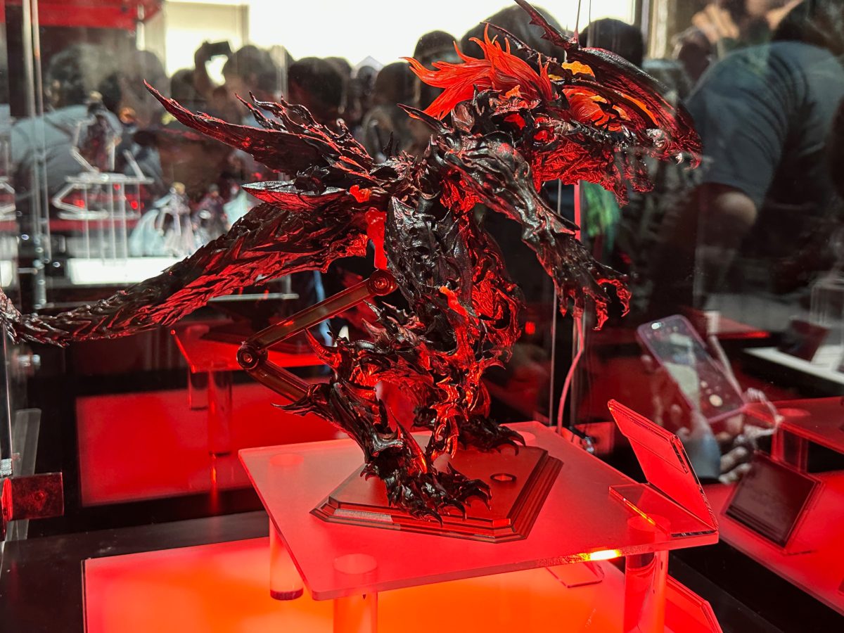 Up close with Final Fantasy XVI props at Square Enix’s celebration [Gallery] – SideQuesting